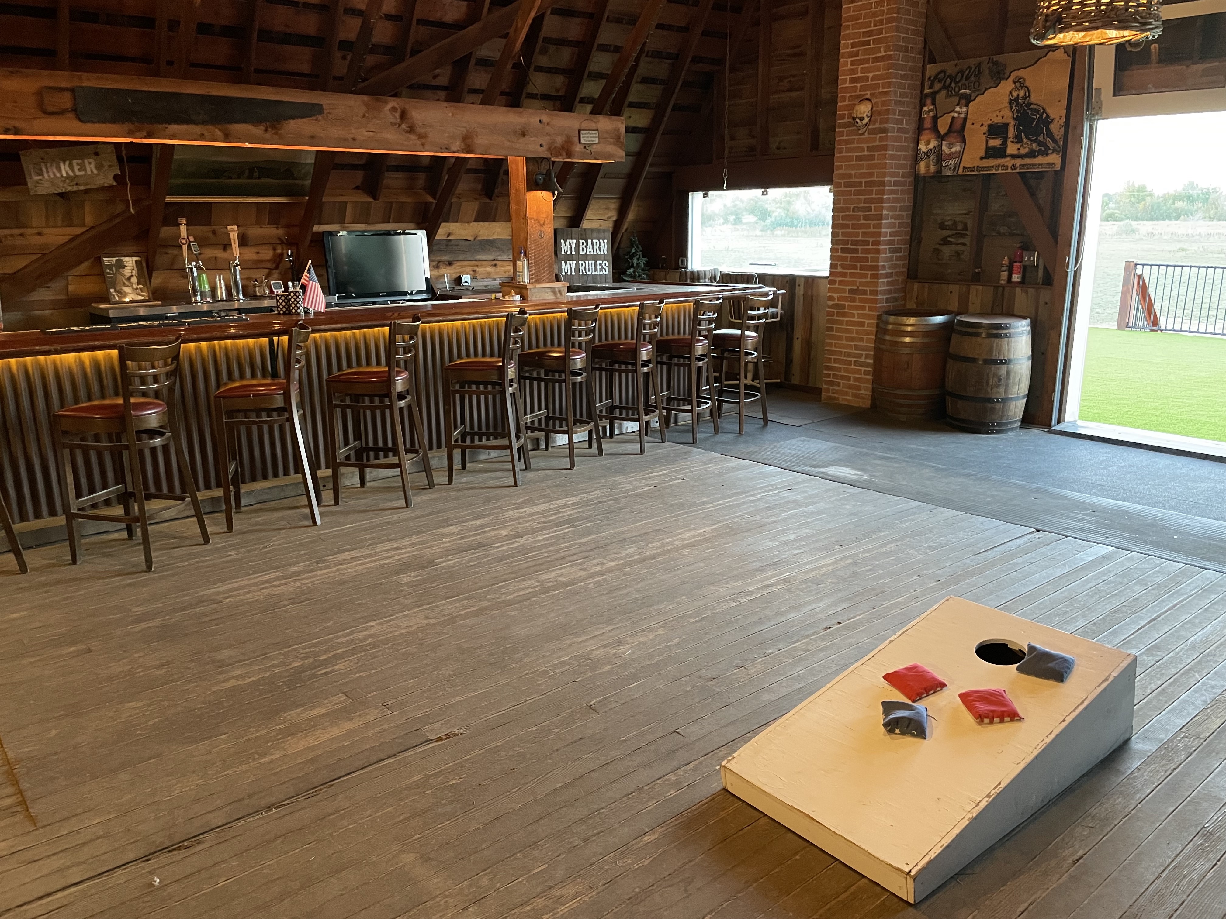 Events and Amenities – The Barn Yard
